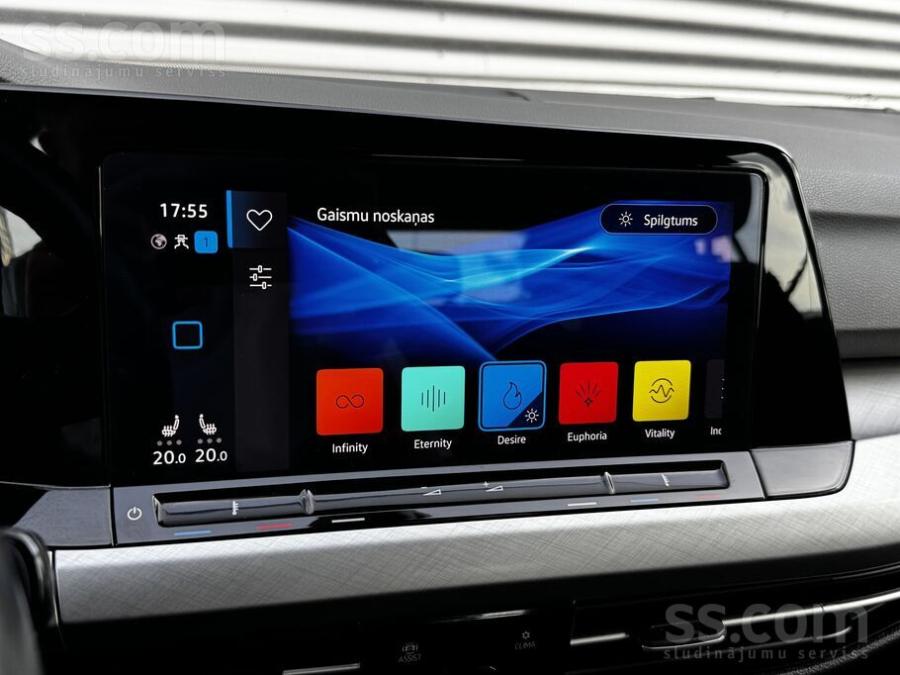 Pelēks Volkswagen Golf VIII 2021 Rīga, ar dzinēja tilpumu 1.00 L un nobraukumu 132 tūkst. km par 14900 €, foto 22 vietnē AUTOMOTO.COM.LV