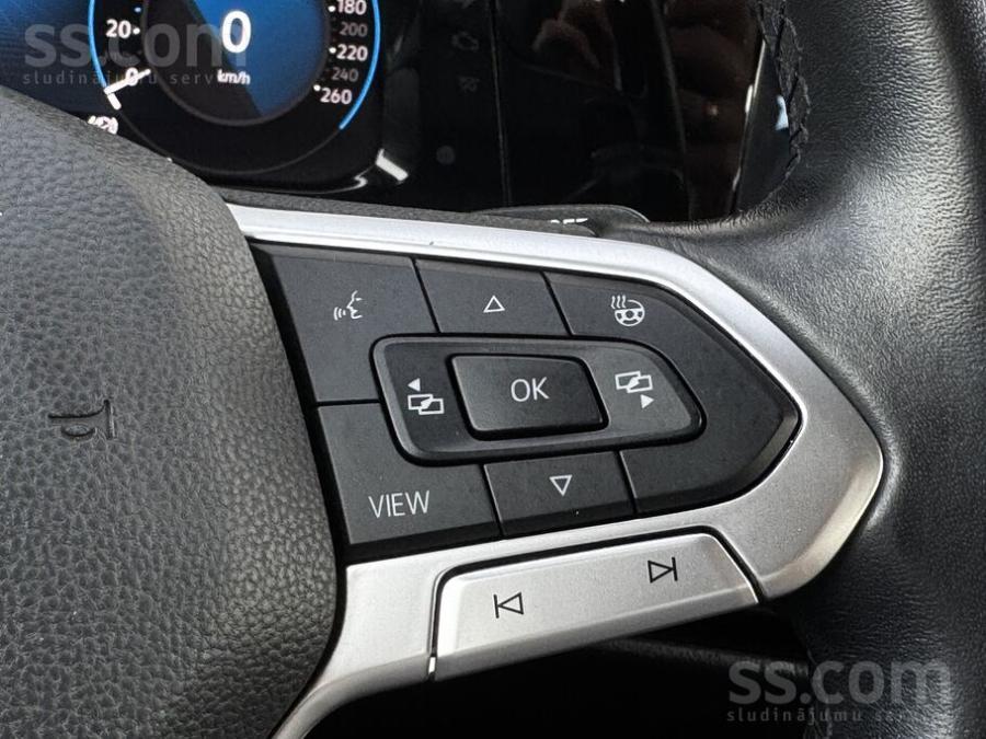Pelēks Volkswagen Golf VIII 2021 Rīga, ar dzinēja tilpumu 1.00 L un nobraukumu 132 tūkst. km par 14900 €, foto 23 vietnē AUTOMOTO.COM.LV