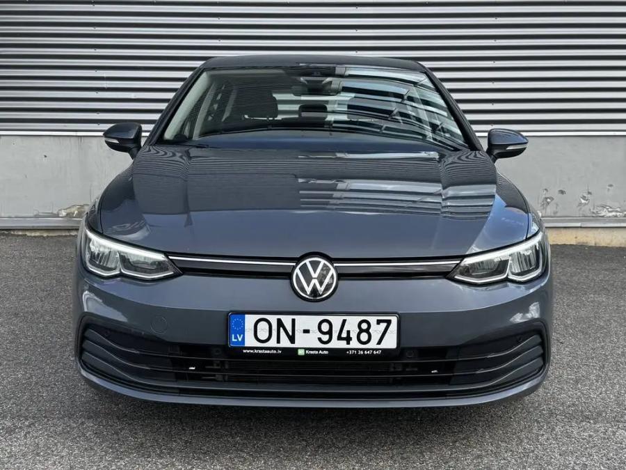 Pelēks Volkswagen Golf VIII 2021 Rīga, ar dzinēja tilpumu 1.00 L un nobraukumu 132 tūkst. km par 14900 €, foto 9 vietnē AUTOMOTO.COM.LV