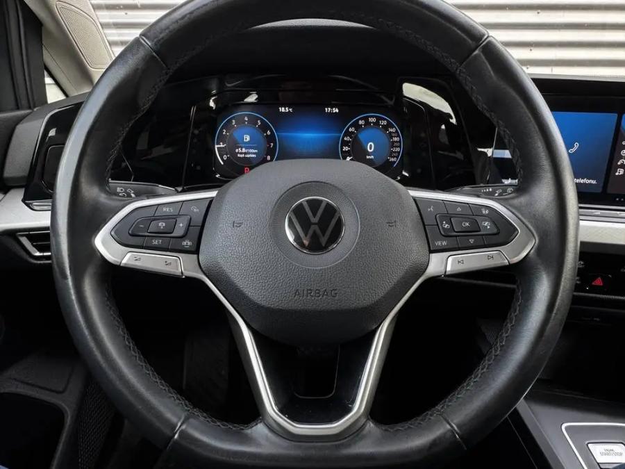Pelēks Volkswagen Golf VIII 2021 Rīga, ar dzinēja tilpumu 1.00 L un nobraukumu 132 tūkst. km par 14900 €, foto 16 vietnē AUTOMOTO.COM.LV