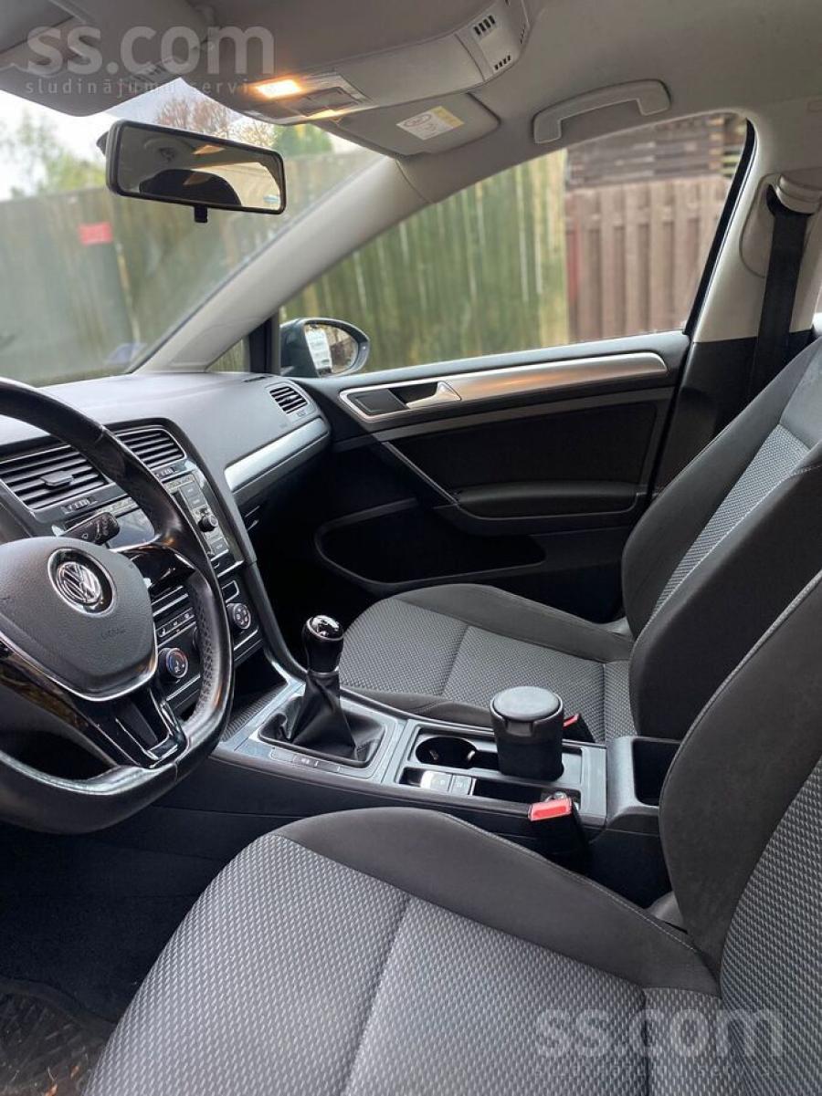 Серый Фольксваген Golf 8 2021 в Рига, объемом двигателя 1.50 л и пробегом 139 тыс. км за 11900 €, фото 6 на AUTOMOTO.COM.LV