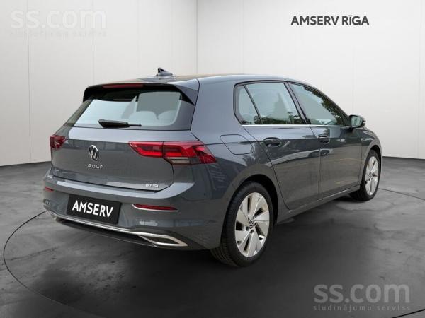 Volkswagen Golf VIII 2021 Rīga vietnē Pelēks Volkswagen Golf VIII 2021 Rīga, ar dzinēja tilpumu 1.50 L un nobraukumu 108 tūkst. km par 19900 €, foto 3 vietnē AUTOMOTO.COM.LV