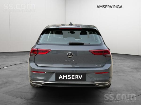 Volkswagen Golf VIII 2021 Rīga vietnē Pelēks Volkswagen Golf VIII 2021 Rīga, ar dzinēja tilpumu 1.50 L un nobraukumu 108 tūkst. km par 19900 €, foto 5 vietnē AUTOMOTO.COM.LV