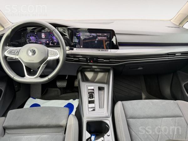 Volkswagen Golf VIII 2021 Rīga vietnē Pelēks Volkswagen Golf VIII 2021 Rīga, ar dzinēja tilpumu 1.50 L un nobraukumu 108 tūkst. km par 19900 €, foto 9 vietnē AUTOMOTO.COM.LV