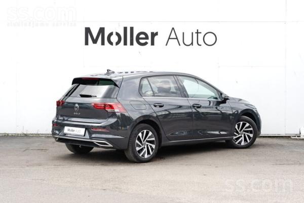 Grey Volkswagen Golf VIII 2022 in Riga, with an engine capacity of 1.40 L and mileage of 112 thousand km for 20450 €, photo 4 on AUTOMOTO.COM.LV