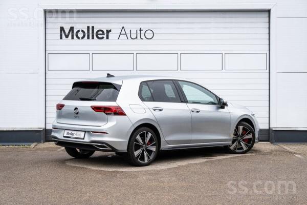 Серый Фольксваген Golf 8 2022 в Рига, объемом двигателя 1.40 л и пробегом 121 тыс. км за 20950 €, фото 3 на AUTOMOTO.COM.LV