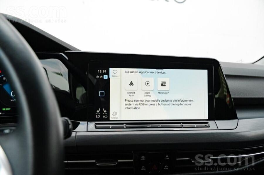 Pelēks Volkswagen Golf VIII 2022 Rīga, ar dzinēja tilpumu 1.40 L un nobraukumu 112 tūkst. km par 20100 €, foto 28 vietnē AUTOMOTO.COM.LV