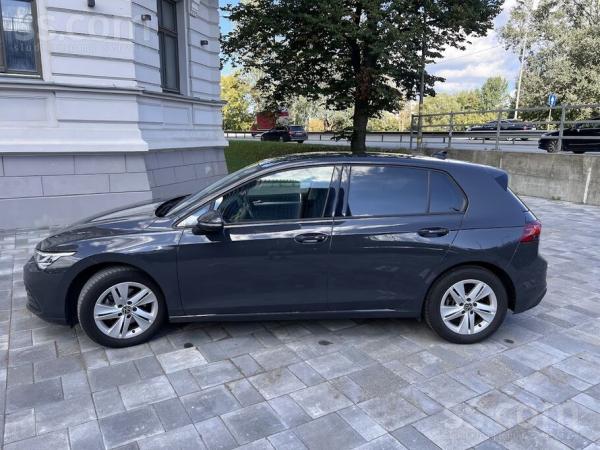Серый Фольксваген Golf 8 2022 в Рига, объемом двигателя 1.50 л и пробегом 35 тыс. км за 18100 €, фото 4 на AUTOMOTO.COM.LV