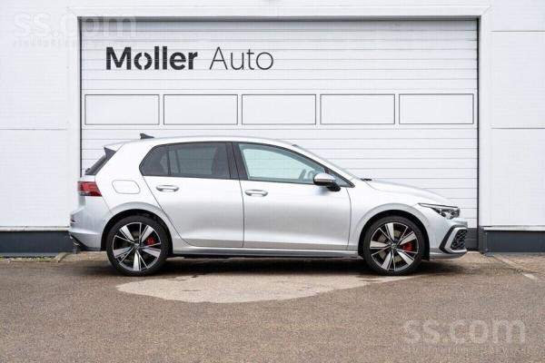Grey Volkswagen Golf VIII 2022 in Riga, with an engine capacity of 1.40 L and mileage of 121 thousand km for 19250 €, photo 5 on AUTOMOTO.COM.LV
