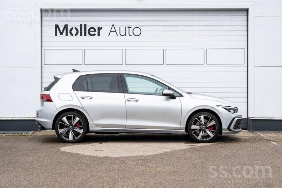 Pelēks Volkswagen Golf VIII 2022 Rīga, ar dzinēja tilpumu 1.40 L un nobraukumu 121 tūkst. km par 19250 €, foto 6 vietnē AUTOMOTO.COM.LV