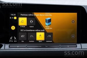 Pelēks Volkswagen Golf VIII 2022 Rīga, ar dzinēja tilpumu 1.40 L un nobraukumu 121 tūkst. km par 19250 €, foto 12 vietnē AUTOMOTO.COM.LV
