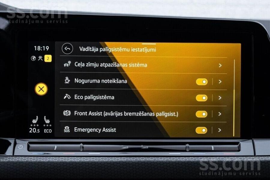 Pelēks Volkswagen Golf VIII 2022 Rīga, ar dzinēja tilpumu 1.40 L un nobraukumu 121 tūkst. km par 19250 €, foto 17 vietnē AUTOMOTO.COM.LV