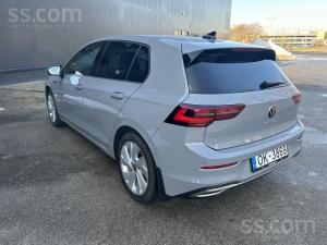 Grey Volkswagen Golf VIII 2024 in Riga, with an engine capacity of 1.50 L and mileage of 24 thousand km for 23850 €, photo 7 on AUTOMOTO.COM.LV