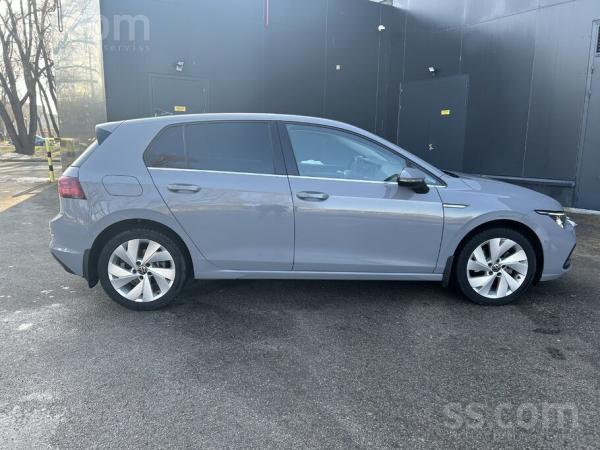 Grey Volkswagen Golf VIII 2024 in Riga, with an engine capacity of 1.50 L and mileage of 24 thousand km for 23850 €, photo 10 on AUTOMOTO.COM.LV