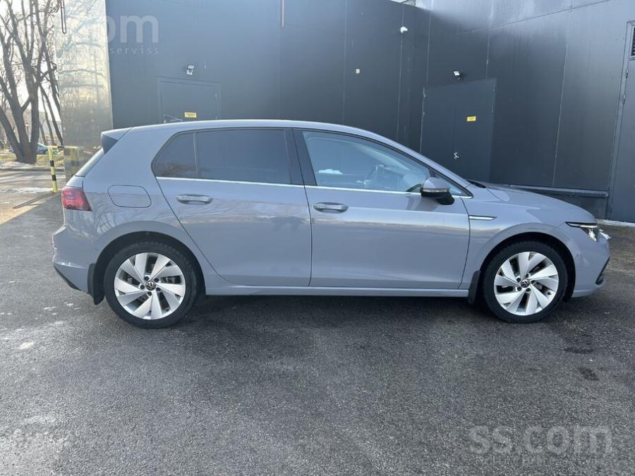 Grey Volkswagen Golf VIII 2024 in Riga, with an engine capacity of 1.50 L and mileage of 24 thousand km for 23850 €, photo 10 on AUTOMOTO.COM.LV