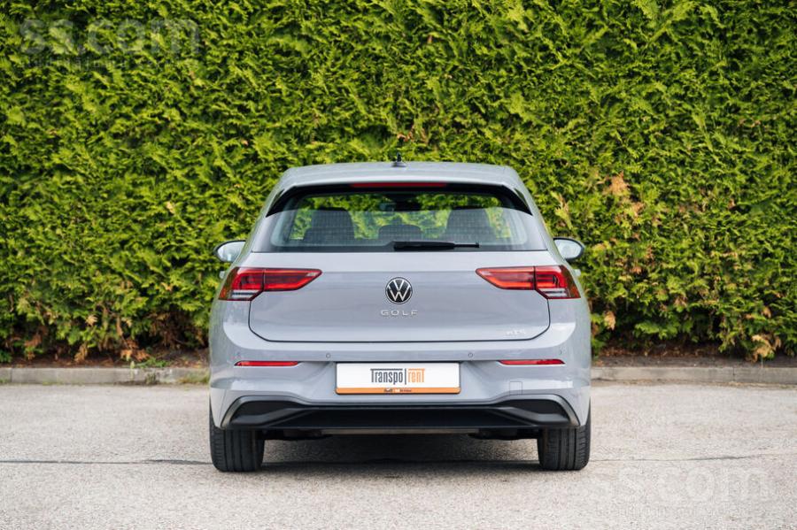 Pelēks Volkswagen Golf VIII 2024 Rīga, ar dzinēja tilpumu 1.50 L un nobraukumu 52 tūkst. km par 21900 €, foto 7 vietnē AUTOMOTO.COM.LV