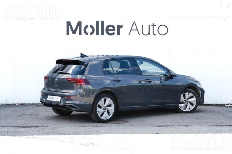 Pelēks Volkswagen Golf VIII 2024 Rīga, ar dzinēja tilpumu 1.50 L un nobraukumu 34 tūkst. km par 22900 €, foto 5 vietnē AUTOMOTO.COM.LV