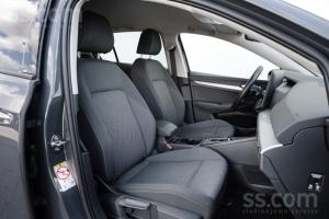 Pelēks Volkswagen Golf VIII 2024 Rīga, ar dzinēja tilpumu 1.50 L un nobraukumu 34 tūkst. km par 22900 €, foto 7 vietnē AUTOMOTO.COM.LV