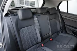 Pelēks Volkswagen Golf VIII 2024 Rīga, ar dzinēja tilpumu 1.50 L un nobraukumu 34 tūkst. km par 22900 €, foto 9 vietnē AUTOMOTO.COM.LV