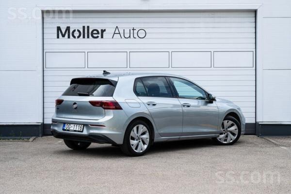 Grey Volkswagen Golf VIII 2025 in Riga, with an engine capacity of 2.00 L and mileage of 27 thousand km for 28750 €, photo 4 on AUTOMOTO.COM.LV