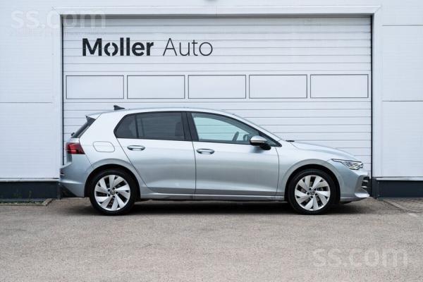 Grey Volkswagen Golf VIII 2025 in Riga, with an engine capacity of 2.00 L and mileage of 27 thousand km for 28750 €, photo 5 on AUTOMOTO.COM.LV