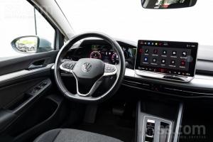 Pelēks Volkswagen Golf VIII 2025 Rīga, ar dzinēja tilpumu 2.00 L un nobraukumu 27 tūkst. km par 28750 €, foto 10 vietnē AUTOMOTO.COM.LV