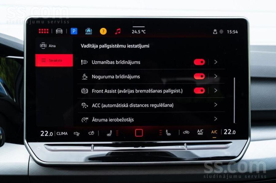 Pelēks Volkswagen Golf VIII 2025 Rīga, ar dzinēja tilpumu 2.00 L un nobraukumu 27 tūkst. km par 28750 €, foto 15 vietnē AUTOMOTO.COM.LV