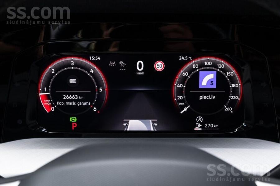 Pelēks Volkswagen Golf VIII 2025 Rīga, ar dzinēja tilpumu 2.00 L un nobraukumu 27 tūkst. km par 28750 €, foto 22 vietnē AUTOMOTO.COM.LV