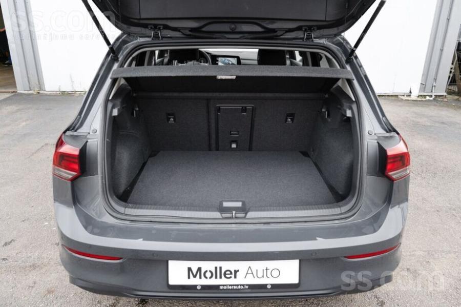 Серый Фольксваген Golf 8 2025 в Рига, объемом двигателя 1.00 л и пробегом 13 тыс. км за 23450 €, фото 26 на AUTOMOTO.COM.LV
