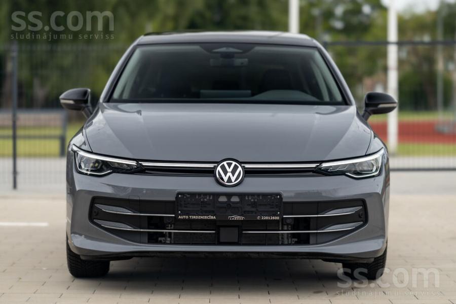 Pelēks Volkswagen Golf VIII 2026 Rīga, ar dzinēja tilpumu 1.50 L un nobraukumu 10 tūkst. km par 24000 €, foto 3 vietnē AUTOMOTO.COM.LV