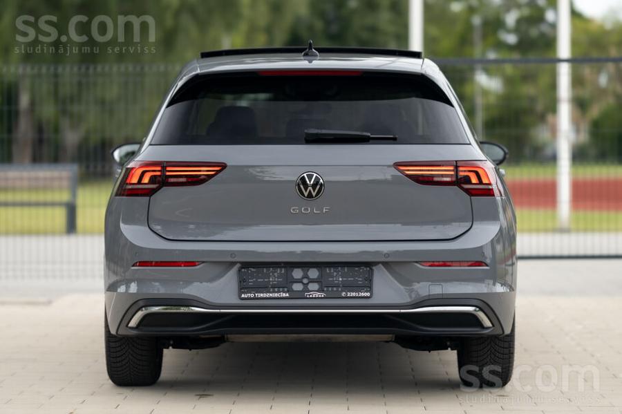 Pelēks Volkswagen Golf VIII 2026 Rīga, ar dzinēja tilpumu 1.50 L un nobraukumu 10 tūkst. km par 24000 €, foto 6 vietnē AUTOMOTO.COM.LV