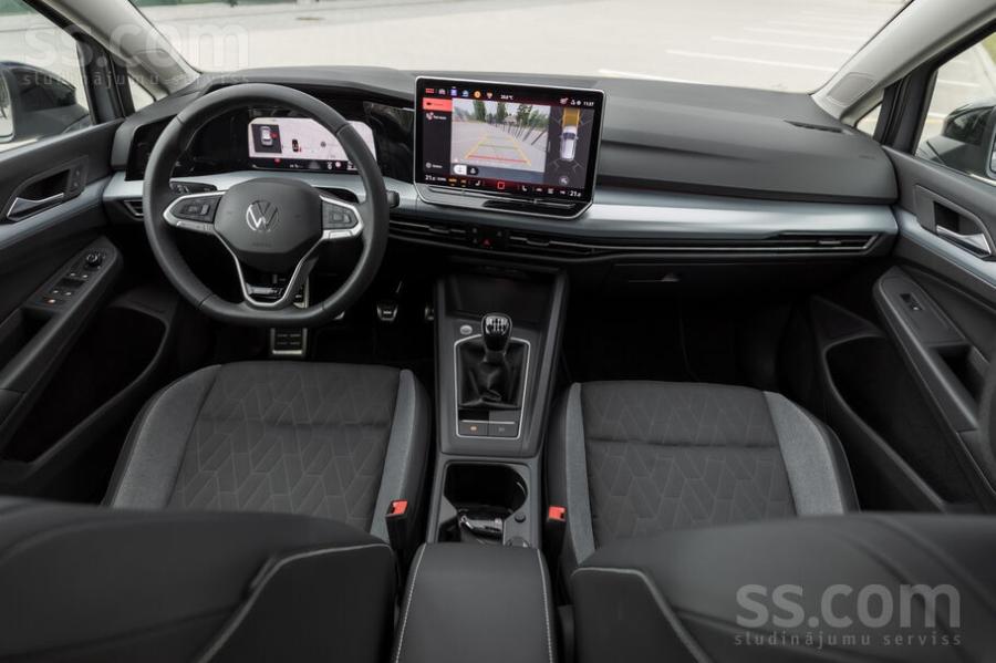 Pelēks Volkswagen Golf VIII 2026 Rīga, ar dzinēja tilpumu 1.50 L un nobraukumu 10 tūkst. km par 24000 €, foto 13 vietnē AUTOMOTO.COM.LV