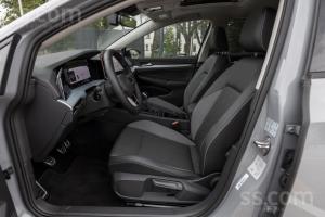 Pelēks Volkswagen Golf VIII 2026 Rīga, ar dzinēja tilpumu 1.50 L un nobraukumu 10 tūkst. km par 24000 €, foto 21 vietnē AUTOMOTO.COM.LV