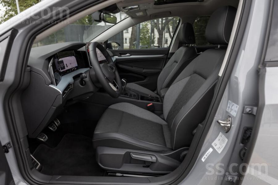 Pelēks Volkswagen Golf VIII 2026 Rīga, ar dzinēja tilpumu 1.50 L un nobraukumu 10 tūkst. km par 24000 €, foto 21 vietnē AUTOMOTO.COM.LV