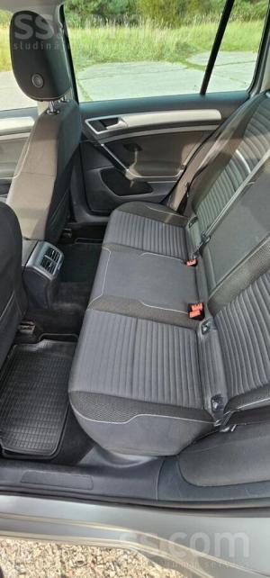 Grey Volkswagen Golf VIII 2014 in Liepaja, with an engine capacity of 1.60 L and mileage of 40 thousand km for 4700 €, photo 5 on AUTOMOTO.COM.LV