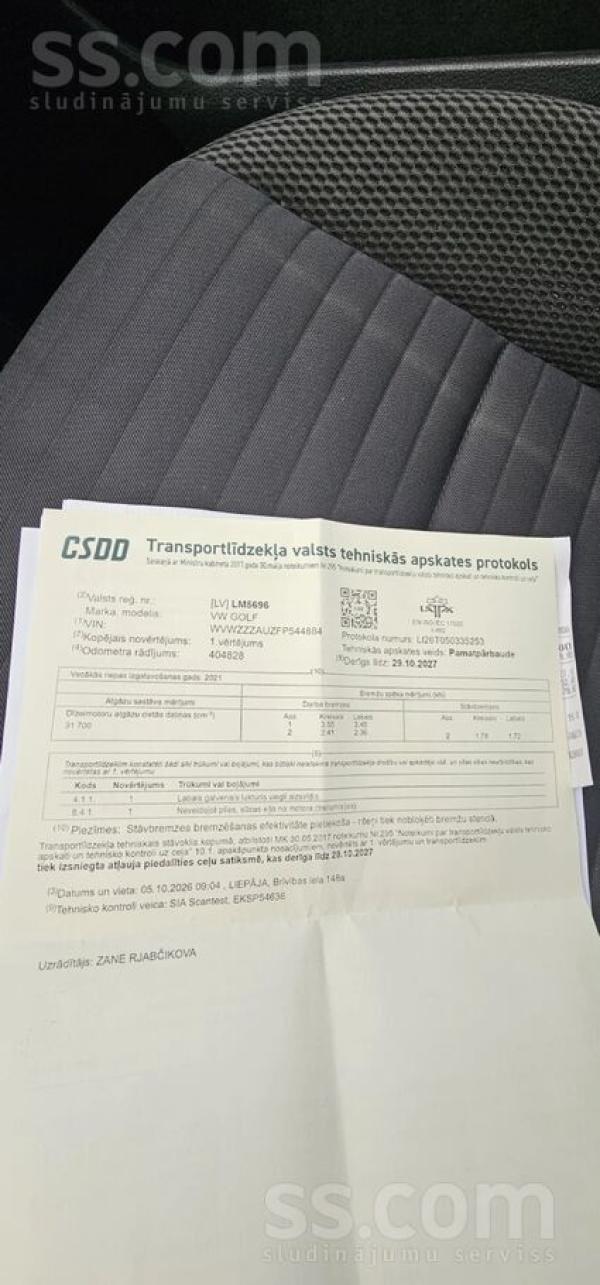 Volkswagen Golf VIII 2014 in Liepaja on AUTOMOTO.COM.LV Grey Volkswagen Golf VIII 2014 in Liepaja, with an engine capacity of 1.60 L and mileage of 40 thousand km for 4700 €, photo 7 on AUTOMOTO.COM.LV
