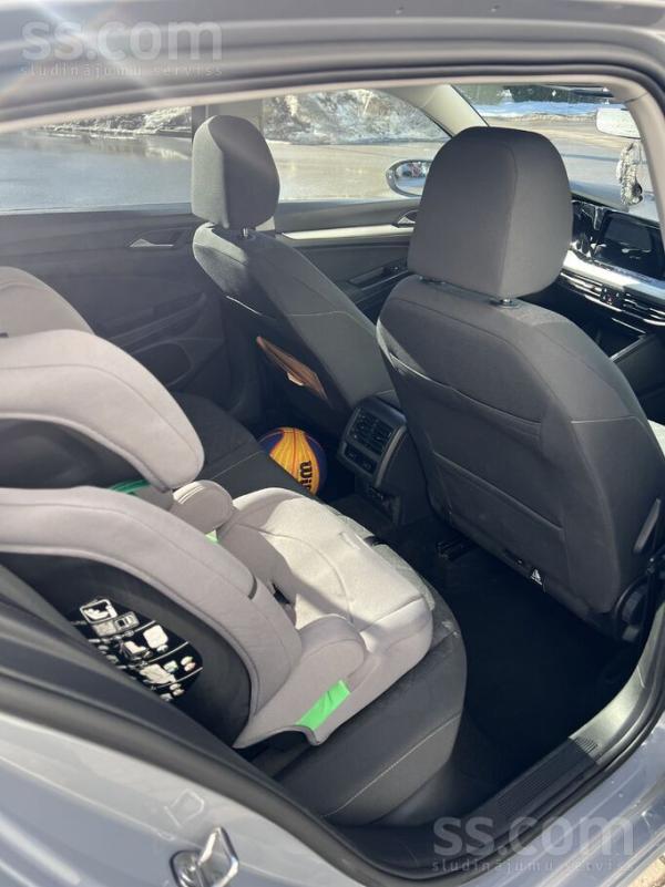 Серый Фольксваген Golf 8 2021 в Рига, объемом двигателя 1.00 л и пробегом 107 тыс. км за 17500 €, фото 7 на AUTOMOTO.COM.LV