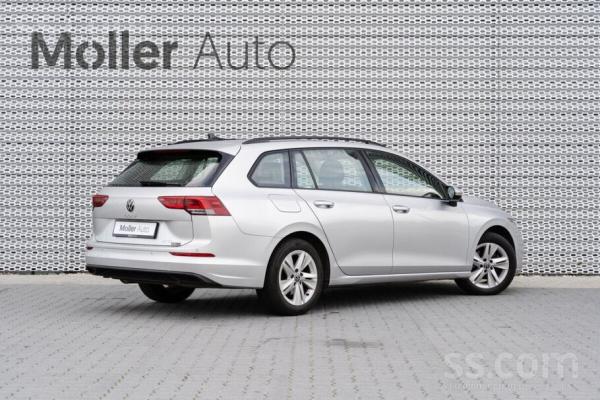 Pelēks Volkswagen Golf VIII 2021 Rīga, ar dzinēja tilpumu 1.50 L un nobraukumu 123 tūkst. km par 16500 €, foto 5 vietnē AUTOMOTO.COM.LV