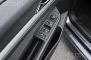 Grey Volkswagen Golf VIII 2021 in Riga, with an engine capacity of 1.50 L and mileage of 166 thousand km for 13750 €, photo 10 on AUTOMOTO.COM.LV