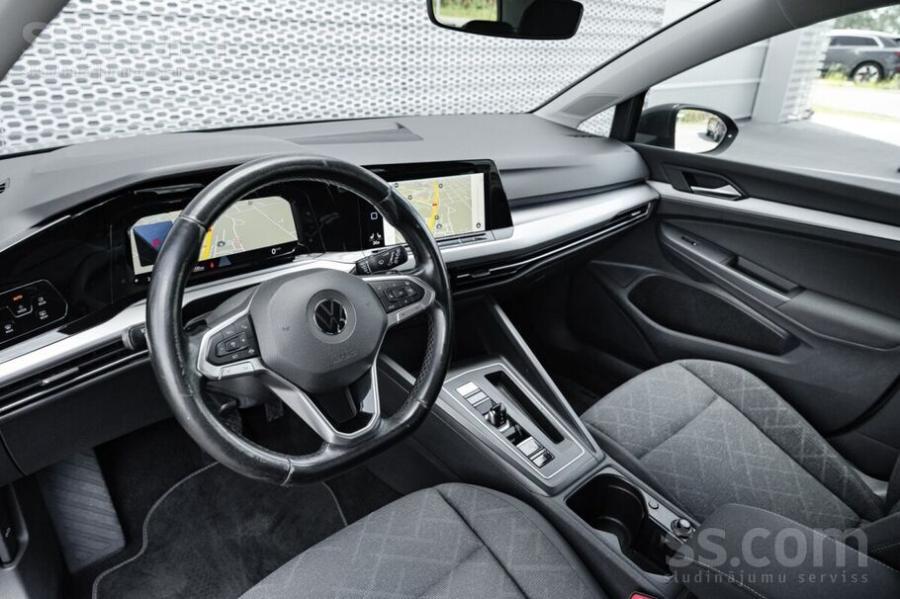 Pelēks Volkswagen Golf VIII 2020 Rīga, ar dzinēja tilpumu 2.00 L un nobraukumu 135 tūkst. km par 20450 €, foto 9 vietnē AUTOMOTO.COM.LV