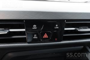 Pelēks Volkswagen Golf VIII 2020 Rīga, ar dzinēja tilpumu 2.00 L un nobraukumu 135 tūkst. km par 20450 €, foto 16 vietnē AUTOMOTO.COM.LV