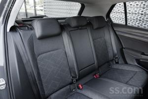 Pelēks Volkswagen Golf VIII 2020 Rīga, ar dzinēja tilpumu 2.00 L un nobraukumu 135 tūkst. km par 20450 €, foto 19 vietnē AUTOMOTO.COM.LV