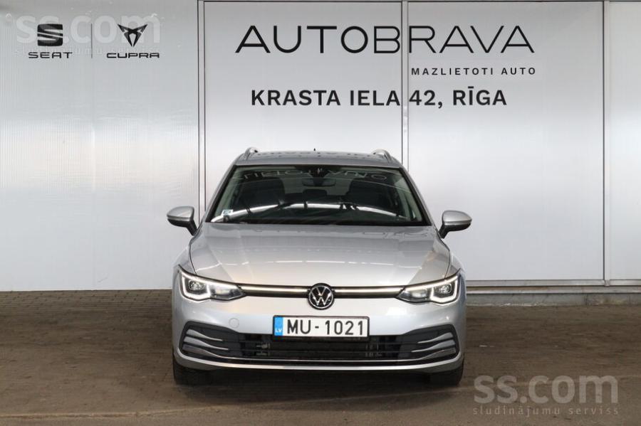 Pelēks Volkswagen Golf VIII 2021 Rīga, ar dzinēja tilpumu 1.50 L un nobraukumu 132 tūkst. km par 16800 €, foto 2 vietnē AUTOMOTO.COM.LV