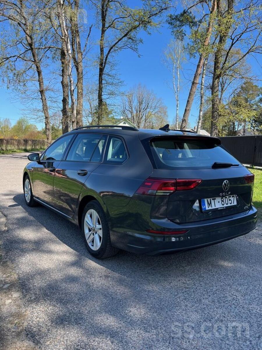 Pelēks Volkswagen Golf VIII 2021 Rīga, ar dzinēja tilpumu 1.50 L un nobraukumu 110 tūkst. km par 16800 €, foto 4 vietnē AUTOMOTO.COM.LV