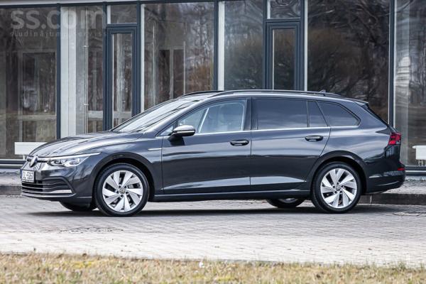 Grey Volkswagen Golf VIII 2021 in Tukums, with an engine capacity of 2.00 L and mileage of 199 thousand km for 15950 €, photo 1 on AUTOMOTO.COM.LV