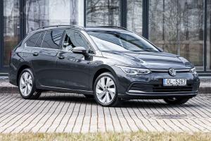 Серый Фольксваген Golf 8 2021 в Тукумс, объемом двигателя 2.00 л и пробегом 199 тыс. км за 15950 €, фото 3 на AUTOMOTO.COM.LV