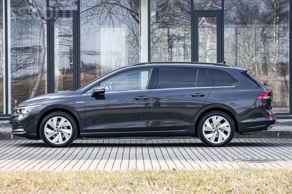 Grey Volkswagen Golf VIII 2021 in Tukums, with an engine capacity of 2.00 L and mileage of 199 thousand km for 15950 €, photo 7 on AUTOMOTO.COM.LV