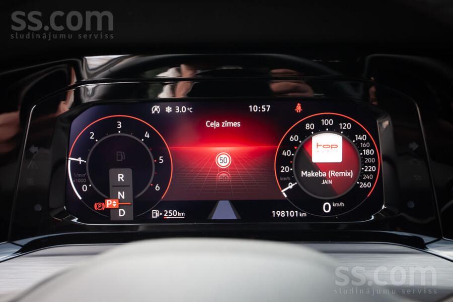 Серый Фольксваген Golf 8 2021 в Тукумс, объемом двигателя 2.00 л и пробегом 199 тыс. км за 15950 €, фото 27 на AUTOMOTO.COM.LV