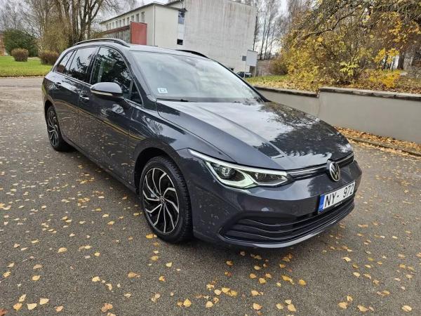 Grey Volkswagen Golf VIII 2021 in Jekabpils, with an engine capacity of 1.50 L and mileage of 79 thousand km for 17990 €, photo 4 on AUTOMOTO.COM.LV
