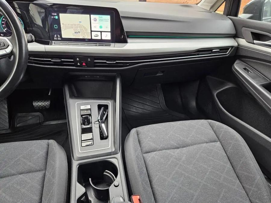 Серый Фольксваген Golf 8 2021 в Екабпилс, объемом двигателя 1.50 л и пробегом 79 тыс. км за 17990 €, фото 21 на AUTOMOTO.COM.LV